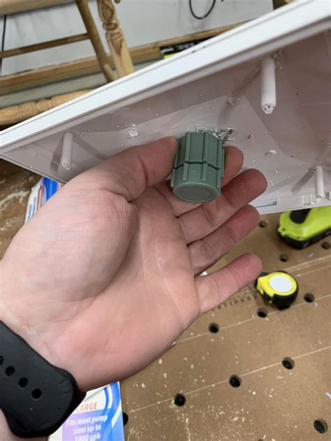 My First Ever Attempt At Hydroponics If Anyone Has Any Build Advice Criticism A For First Timer