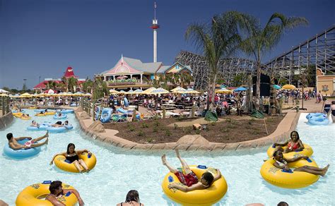 Lake County Illinois Cvb Official Travel Site Hurricane Harbor