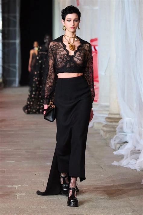 Туфлі на осінь як виглядає трендова модель 2023 року Fashion