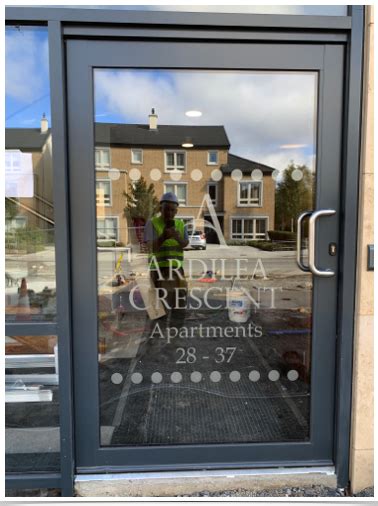 Window Displays Artistik Signs