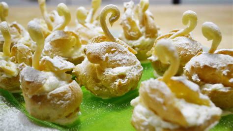 Праздничный Десерт ЛЕБЕДИНОЕ ОЗЕРО Заварные Пирожные Лебеди Custard Cake Swans Youtube