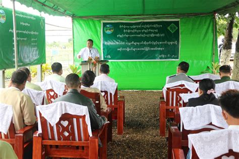 မော်လမြိုင်ခရိုင်အတွင်းရှိ တောင်သူများအား အရည်အသွေးမြင့် ရော်ဘာပျိုးပင်သုံးသောင်း ပေးအပ်ပွဲ အခမ