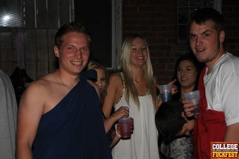 College Fuck Fest Porn Pictures Xxx Photos Sex Images Pictoa