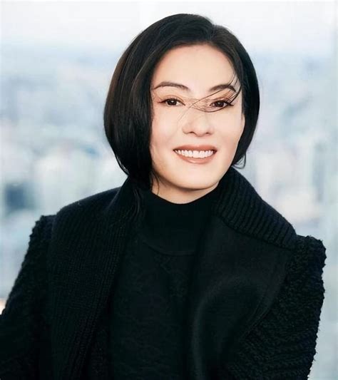 港媒曝張栢芝和謝賢私會2個月謝霆鋒被氣到吐血三胎生父揭曉 壹讀