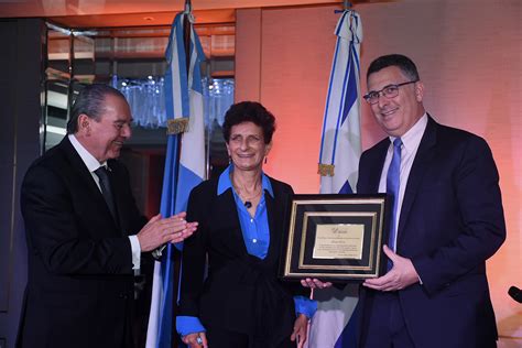 استهدف السفير الإسرائيلي مرة أخرى حزب الله وإيران باعتبارهما من مرتكبي