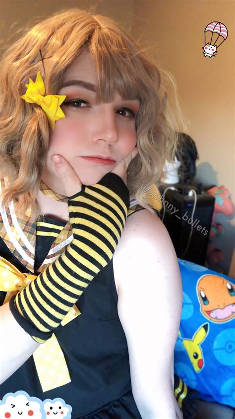 Comment To Tell Me Your Favorite Pokemon Or If You Too Would Like This Tiny Cat To Parachute