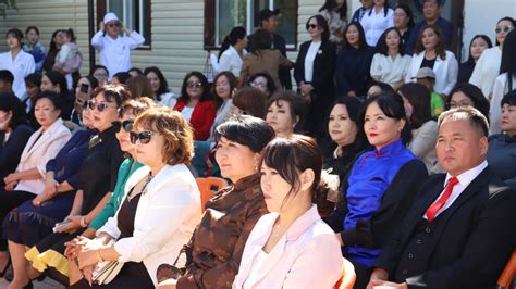 ХИЧЭЭЛИЙН ШИНЭ ЖИЛИЙН МЭНД ХҮРГЭЕ