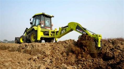 New Ace Phantom 4wd Backhoe Loader At Best Price In Faridabad Id