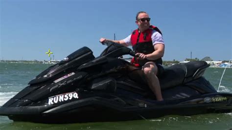 Steven Miles Mocked For Jet Ski ‘stunt On Queensland Election Eve Sky News Australia