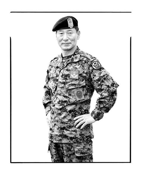 배우나 모델이 아닙니다 천번 이상 강하한 대한민국 육군 Republic Of Korea Army