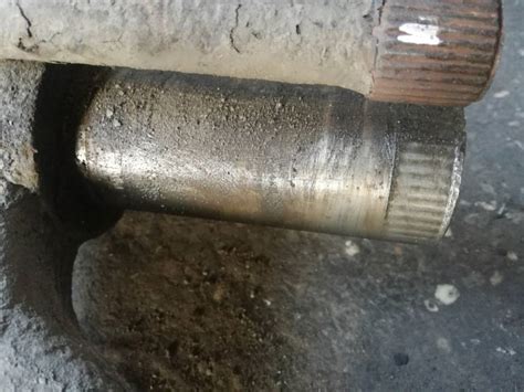 Замена пальцев задней балки Пежо 206 своими руками