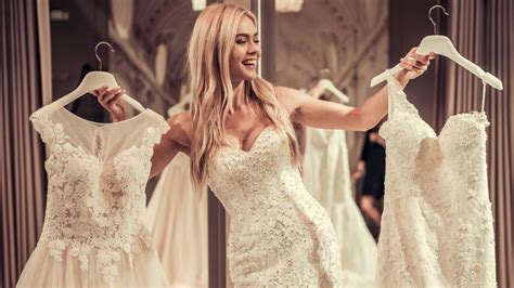 Groom Cancels Honeymoon After Learning His Fianc E Spent K On Her Wedding Dress Yourtango