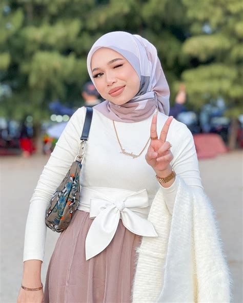 Beautiful Muslim Women Beautiful Hijab Beautiful Girls Body Beautiful Asian Girls Mira