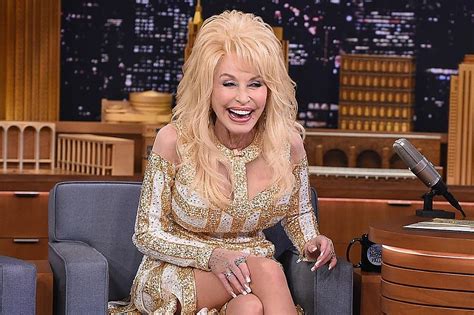 Dolly Parton Wants To Drop Dead In The Middle Of A Song Someday