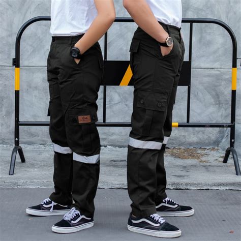 Herosafety กางเกงแถบสะท้อนแสง รุ่น Runway กางเกงขายาว กระบอกเล็ก ติดแถบสะท้อนแสง 3m สีเทา เอว26