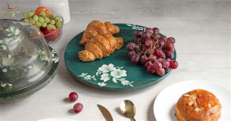 What Is A Lazy Susan Turntable And 11 Creative Lazy Susan Uses