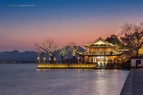 西湖十景平湖秋月 西湖十景断桥雪 西湖十景曲院风荷 大山谷图库