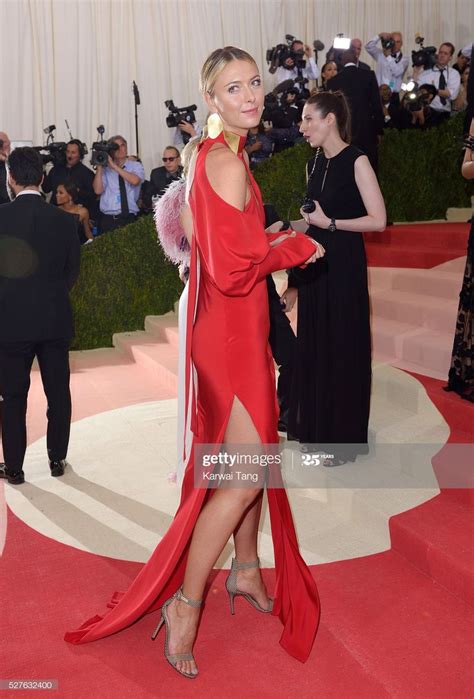 Pin By Djamel Ramdhani On Maria Sharapova Long Sleeve Evening Dresses Maria Sharapova Sexy