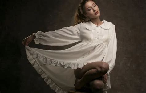 Download Wallpaper Pose Smile Model Beauty Model Beauty Pose Cute Girl Section Mood In