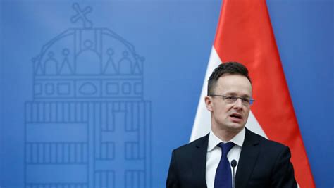 Сијарто Прво тачан извештај ЕУ и Кијева о потрошених 70 милијарди евра па даљи разговори о