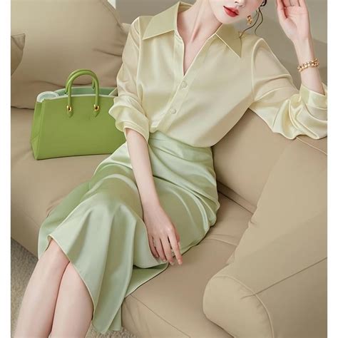 [그린 페미닌 카라 블라우스and스커트 2set]