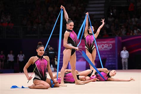 תור הזהב של נבחרת ישראל בהתעמלות אמנותית סוד ההצלחה הוא שאנחנו חברות אתר החדשות דבר