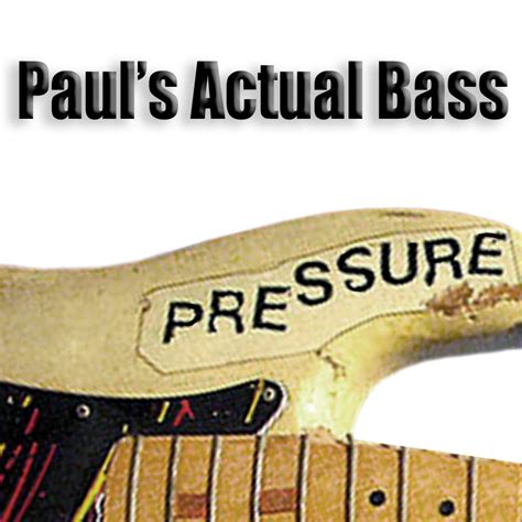 Paul Simonon Bass