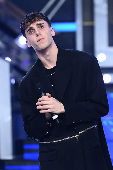 lda l evoluzione di stile da amici a sanremo 2023 al festival porterà colore e freschezza