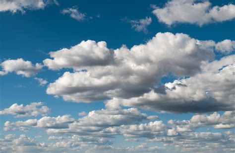 [フリー写真] 雲の多い空の風景でアハ体験 Gahag 著作権フリー写真・イラスト素材集 Gahag 著作権フリー写真・イラスト素材集