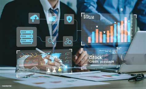 데이터 관리 시스템 마케팅 분석에 대한 정보를 제공합니다 금융에 대한 스톡 사진 및 기타 이미지 Istock