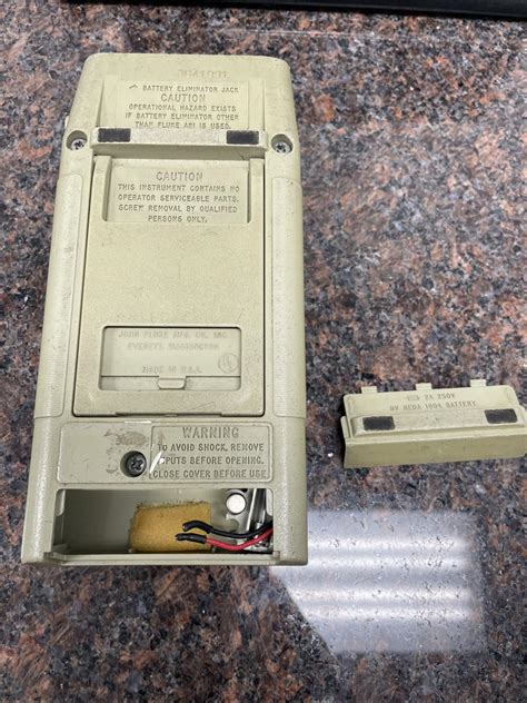 Fluke 8060a Rms Digital Multimeter Non Working Needs Battery Untested Ready 2 Ship Inventory