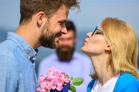 Lovers Meeting Outdoor Flirt Romance Relations Couple Romantic Date