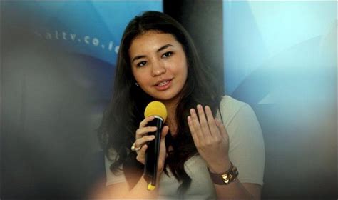 Modell Prins Holdt Meg Som Sex Slave