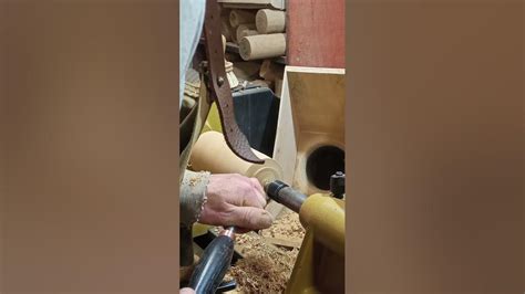 Ваза для сухоцвітів Youtube