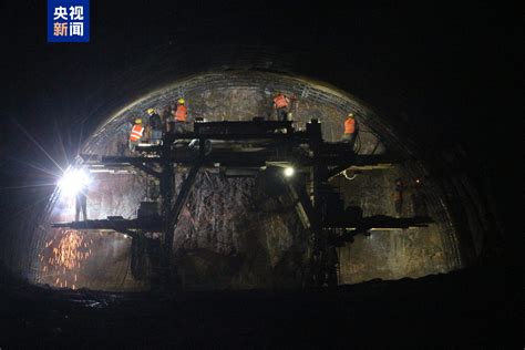 开通后将“小时达”！西十高铁天竺山一号隧道掘进突破一万米 要闻 舜网新闻