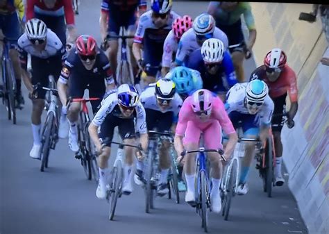 Giro Ditalia Tra I Sassi Di Matera Trionfa Ancora Pedersen Ha Vinto