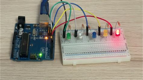 생각하고 만드는 아두이노 책앤써북 Led 여러 개 제어하기 실습 동작 영상입니다 Youtube