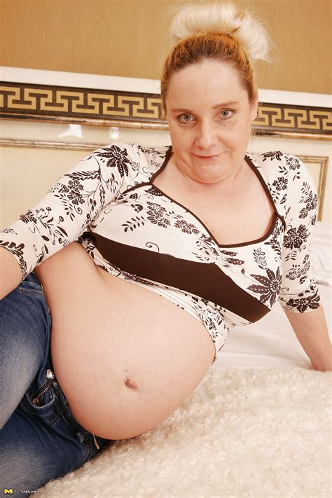 Pregnant Mature Mother Fucked By Young Boy Part 1 32 Pics Xhamster