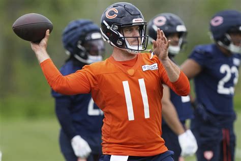 Training Camp Quick Hits Bears Qb Case Keenum Back In Action