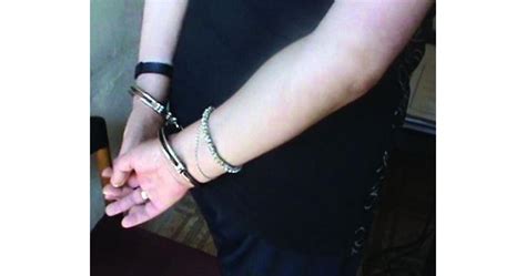 Уволниха полицайката с подкупа