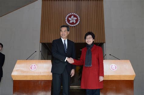 林鄭月娥明早晤李家超 二人會後將於政總見傳媒 新冠疫情專頁