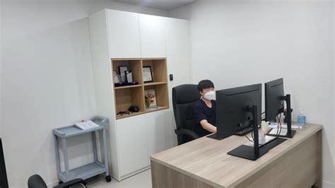 내부시설 황민호신경과