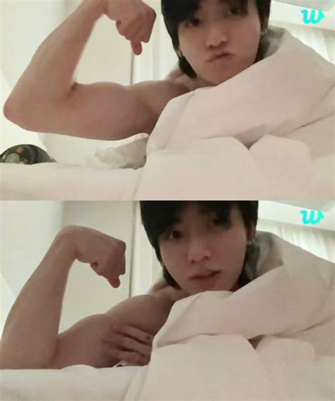 Pin De Angelica Em Bangtan Bts Corpos De Homens Jungkook Quente Jungkook