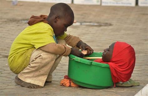 ქალბატონი ბავშვის სხეულით