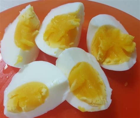 반숙계란 반숙달걀 반숙란 삶는법 촉촉한 계란삶는법