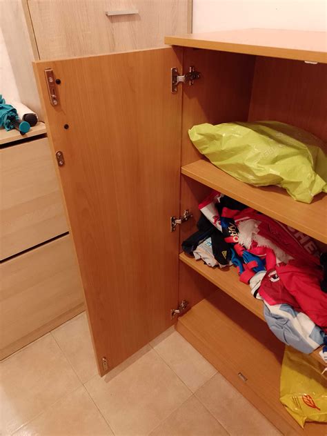 Шкаф със заключване гр София Гоце Делчев • Olx Bg