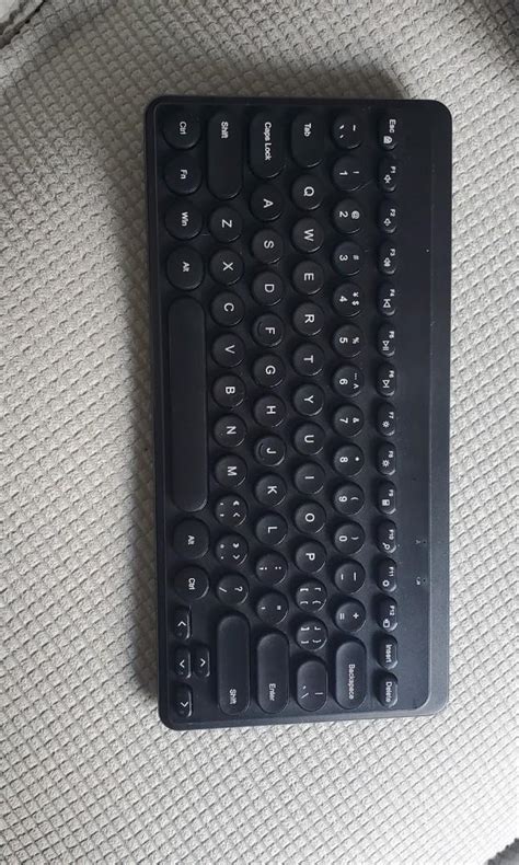 Keyborad 無線鍵盤 電腦＆科技 電腦周邊及配件 電腦鍵盤及相關產品 Carousell