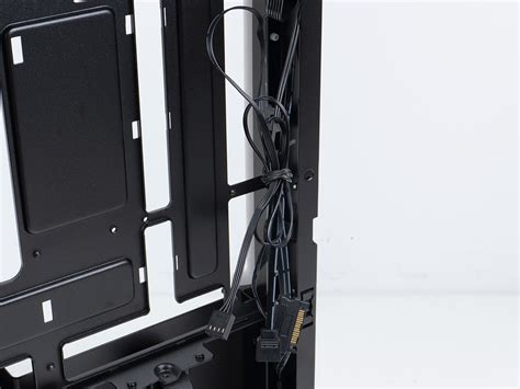 Ssupd Xhuttle Review A Closer Look Inside Techpowerup