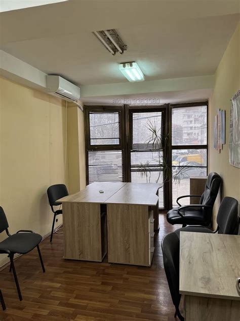 Стара Загора Офис под наем Офис 18 кв м Първи етаж Магазини Офиси Кабинети Салони Център