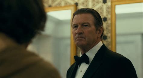 Thomas Wayne In Joker How The Film Recast Batmans Dad As Gothams Villain